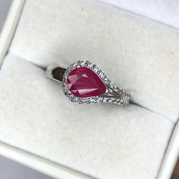Mozambique Ruby - 925 Sterling Silver - Ring – Stemsandpetalspk